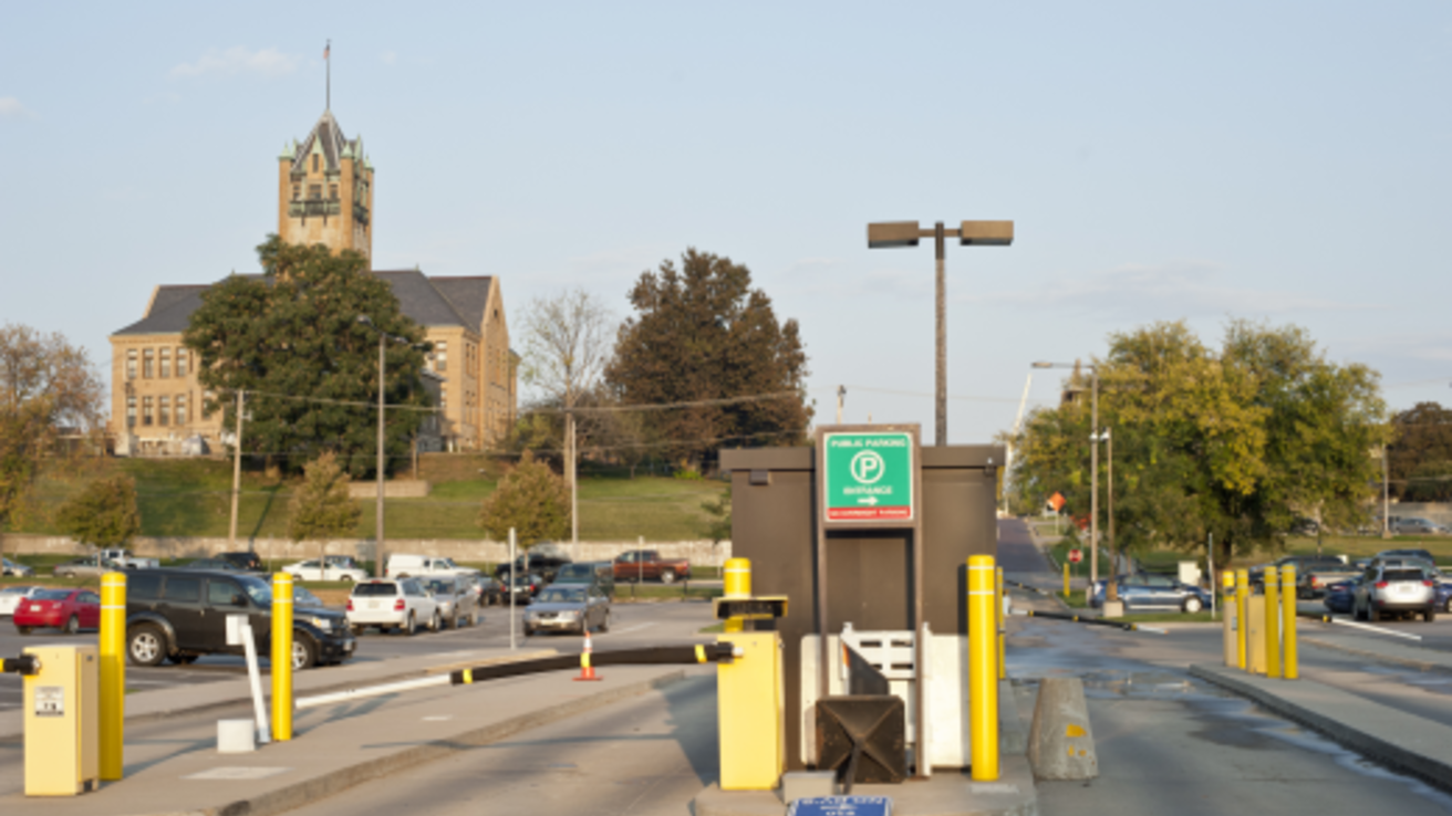 Parking Facilities | Parking and Transportation - The University of Iowa